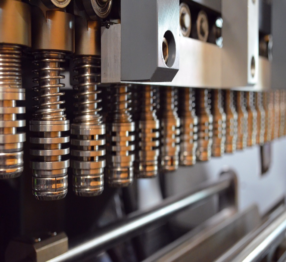 Linear Blow Moulding Machine | Sinopack | Machinery and Packaging solutions